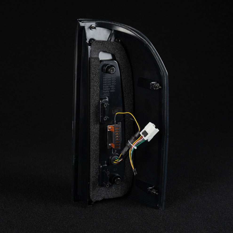 Blacked Out LED Tail Lights for Nissan GU S4 Patrol Y61 – Bushdoof Lighting